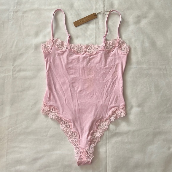 SKIMS | Tops | Skims Fits Everybody Corded Lace Cami Bodysuit | Poshmark